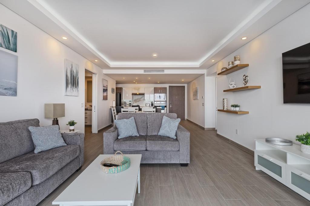 Encantame Towers, Playa Encanto – Updated 2023 Prices