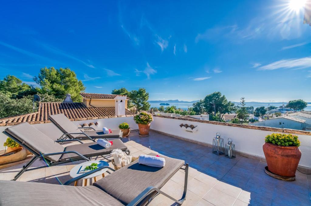 Ideal Property Mallorca - Casa Osborne, Port d'Alcudia – Updated 2024 ...