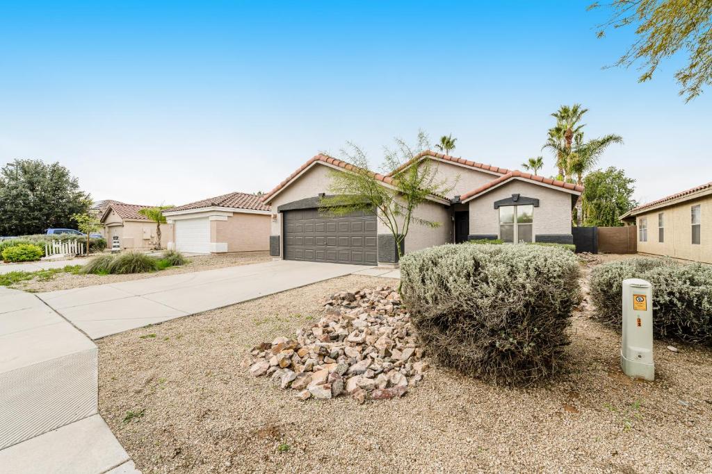 Colonial Palms, Gilbert (updated prices 2025)