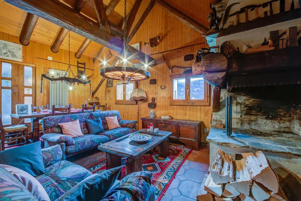 Chalet Rustico Tengia With BBQ And Wi-Fi - Happy Rentals (Suisse Faido ...