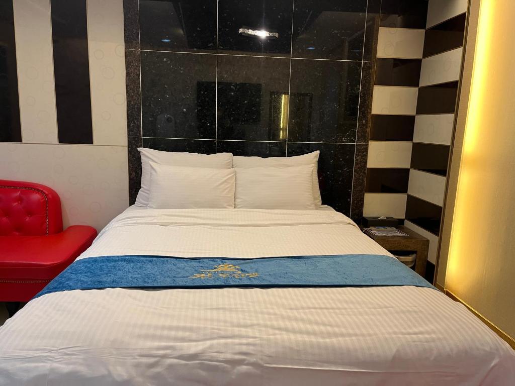 Queen Drive-In Motel, Jeju (updated prices 2025)