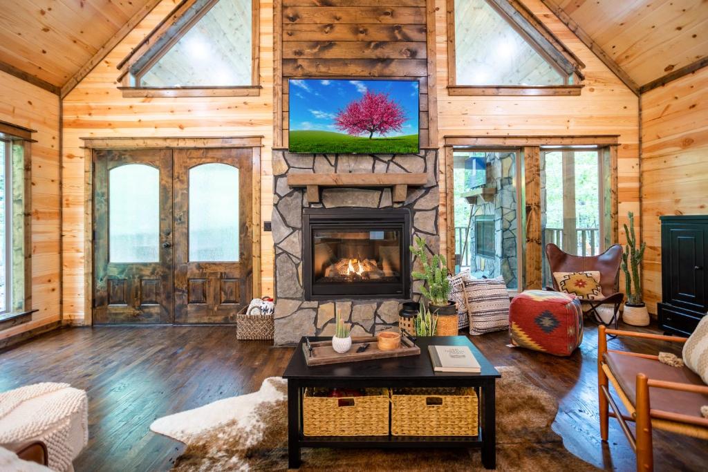 BRAND NEW! "The Roosevelt" Couples Cabin adjacent to National Forest ...