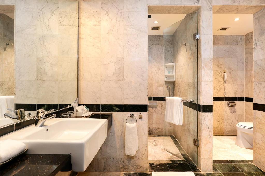 AP Premier Batam, Nagoya (updated prices 2025)