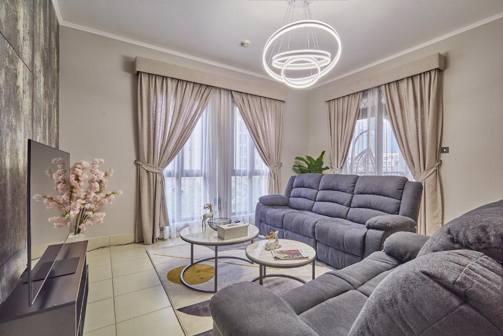 Golden homes Burj khalifa view Yansoon 1BR heart & Soul old town Beside ...