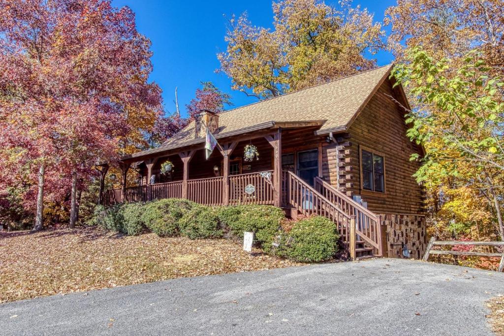 ER102 - Barbara Great Location! Close to town cabin, Pigeon Forge ...