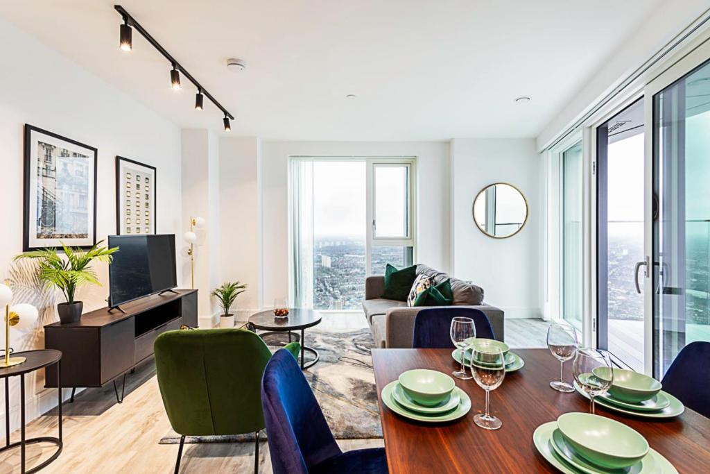 Icon Tower Flat IX, London (updated prices 2025)