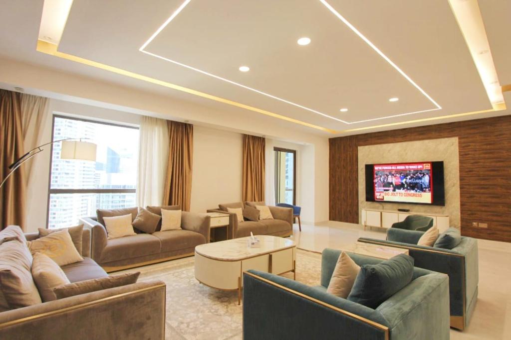 USMANS 5 BEDROOM APARTMENT at JBR WALK RIMAL ON THE BEACH 2750 SFT HUGE ...