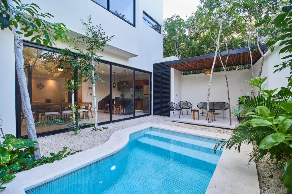 Stunning & Luxury House Private Pool & Terrace La Veleta Gated ...