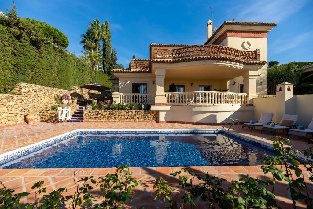 All About Casa Roca, Marbella (updated prices 2025)
