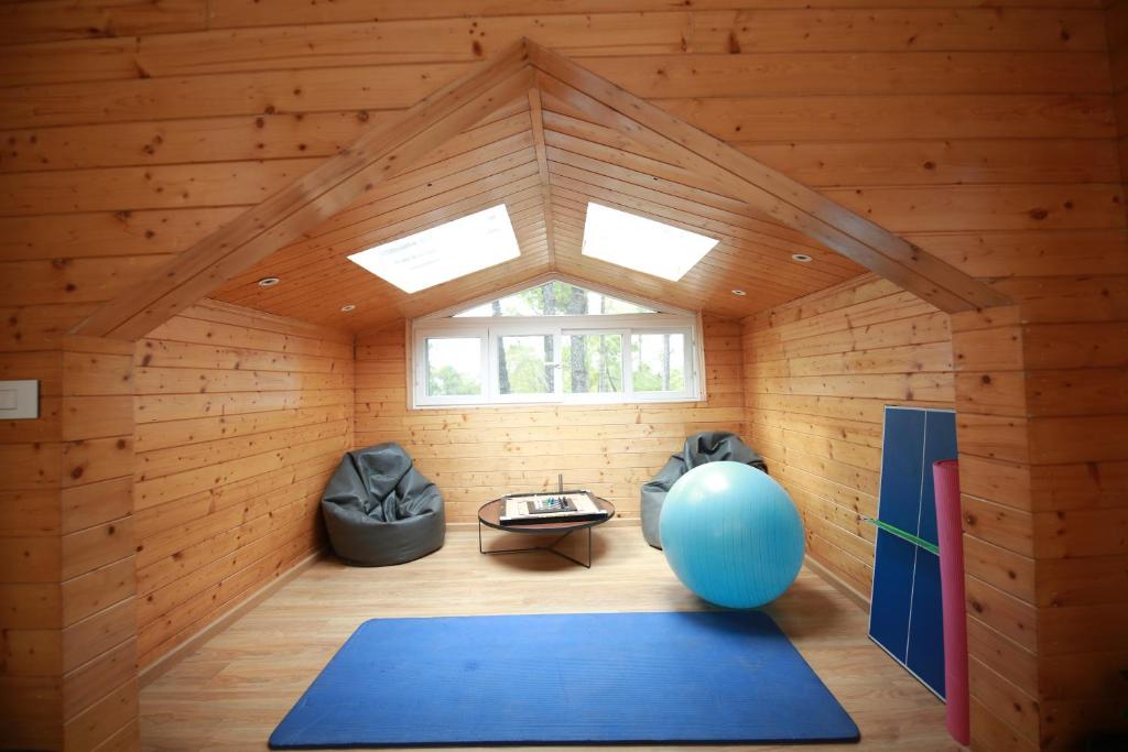 Alpviram Villa, 4 Bhk En-suite villa with elevator, Kasauli (updated ...