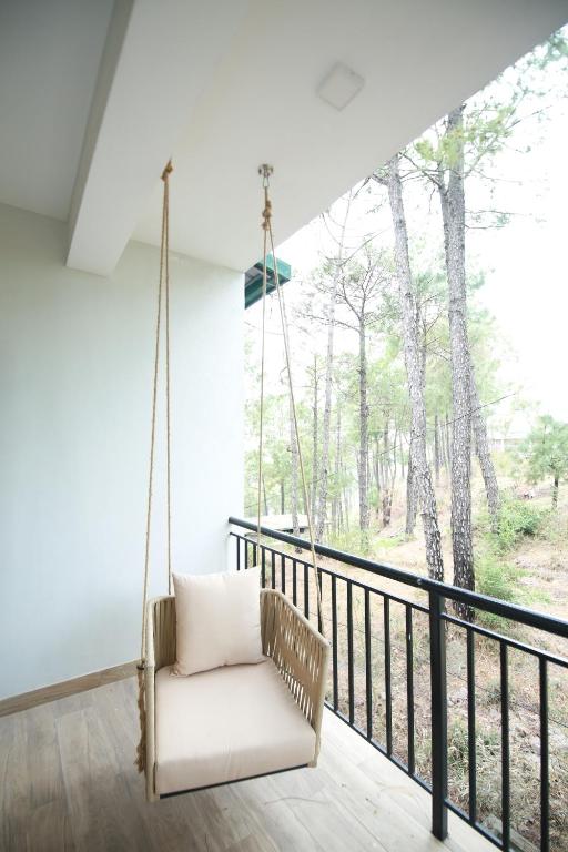 Alpviram Villa, 4 Bhk En-suite villa with elevator, Kasauli (updated ...