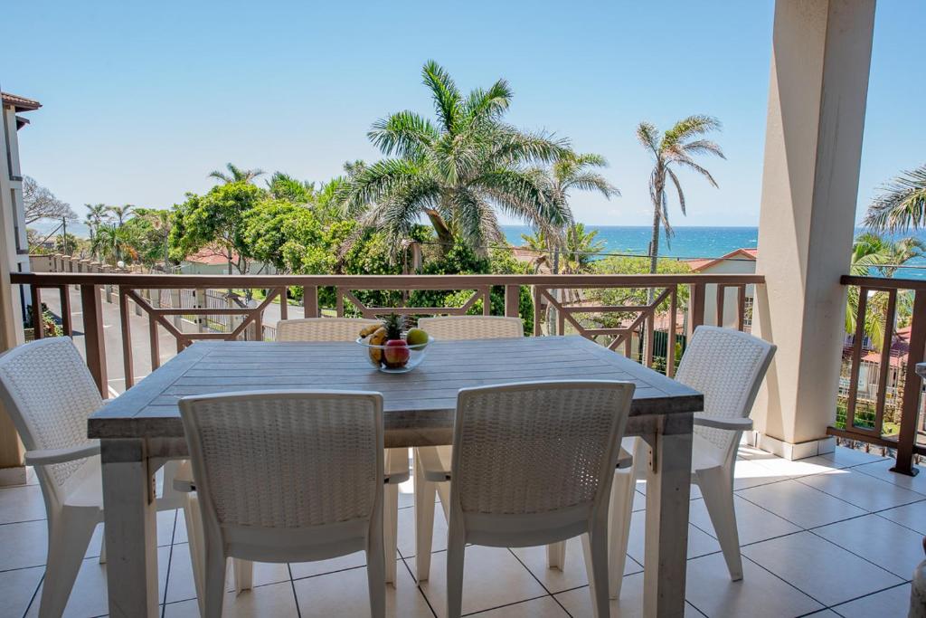 TOPANGA 26, Uvongo Beach (updated prices 2026)
