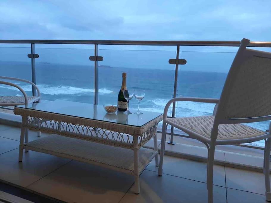 601 The Bermudas 3 bedroom beachfront Umhlanga Rocks, Durban (updated ...