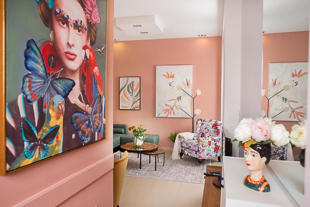 A divine residence in the centre of town, Каламата (актуальные цены ...