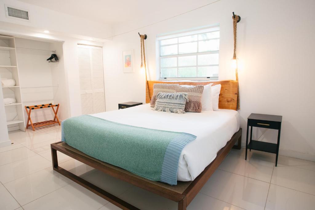 Miami River Inn by Renzzi, Miami (updated prices 2025)