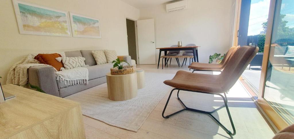 Feel Connected - St Kilda and Balaclava, Melbourne (updated prices 2026)