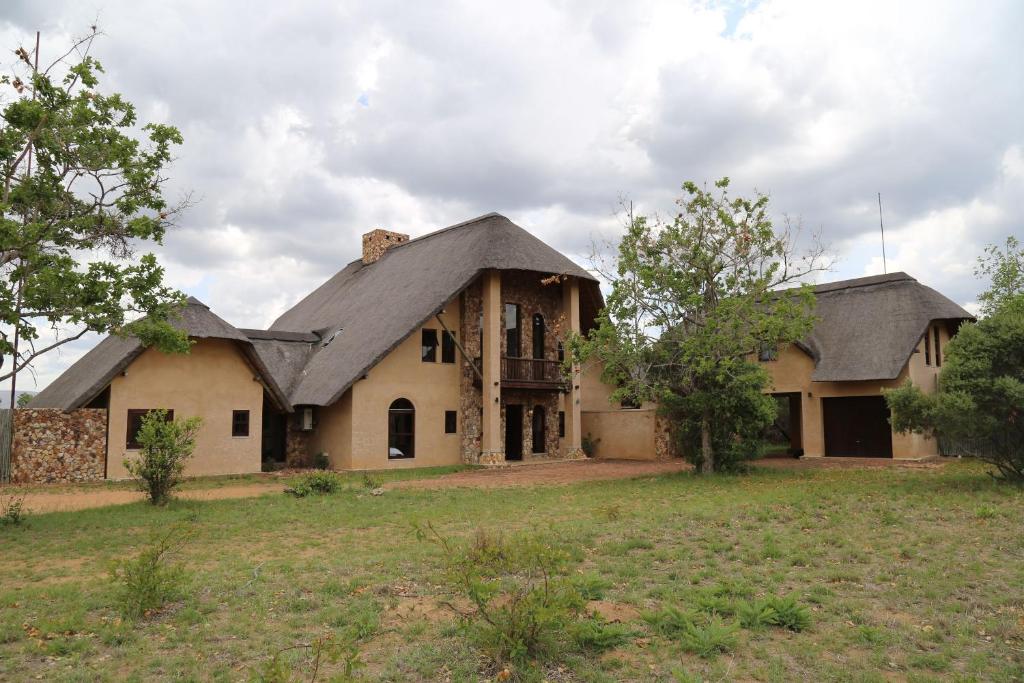 Zebula 7 Bedroom with Mountain Views – Z127, Mabula (updated prices 2026)