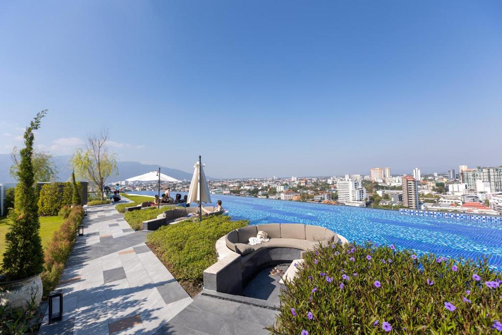 Sky River, Luxury Infinity, Center Chiang Mai, Chiang Mai (updated ...