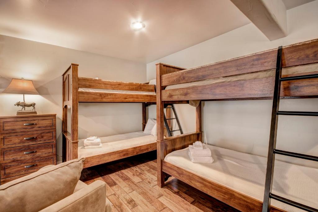 Eagle Creek Retreat, Ruidoso (updated prices 2025)