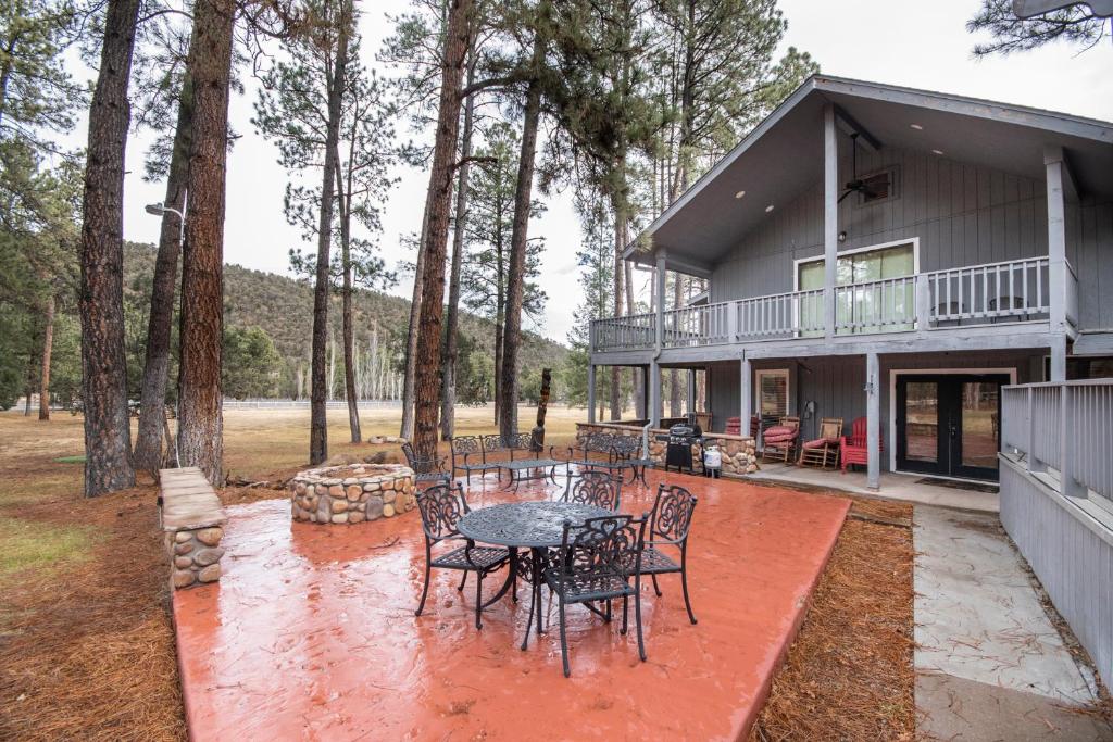 Eagle Creek Retreat, Ruidoso (updated prices 2025)