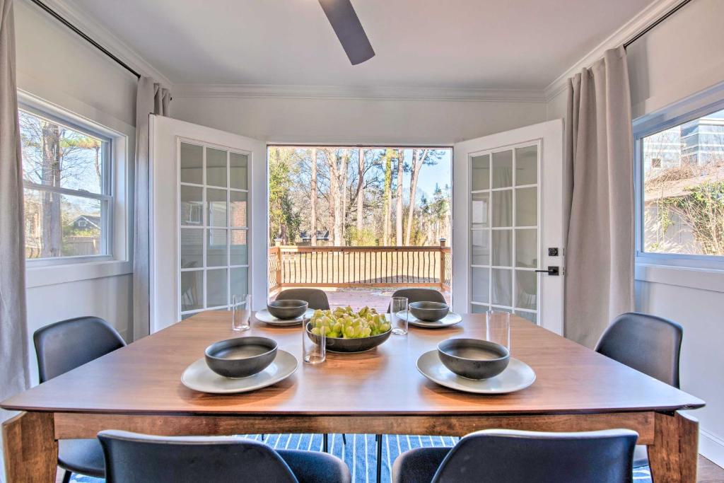 Sleek and Sunny Decatur Home Near Dtwn Atlanta!, Decatur (updated ...