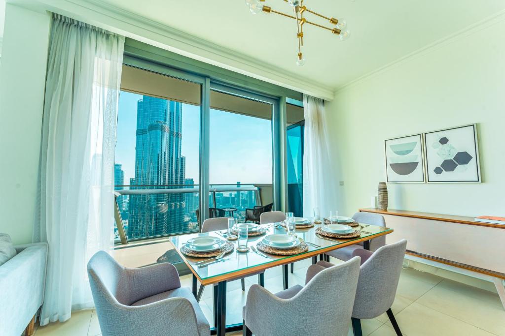 3 Bed Burj Vista Breathtaking Burj Khalifa Views, Дубай 3 Bed Burj Vista Breathtaking Burj Khalifa Views, Дубай