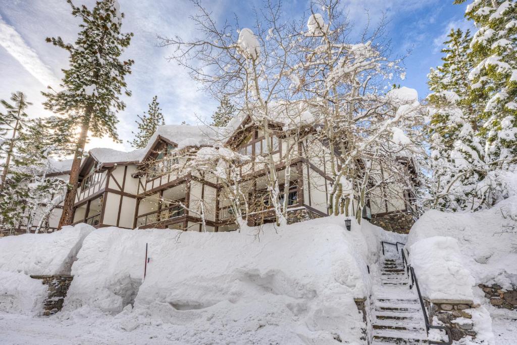 Tavern Inn #15, Olympic Valley – Updated 2023 Prices