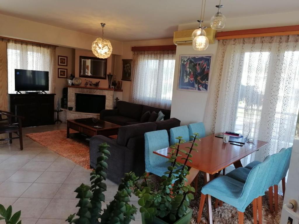 Homey Family ArtAki, Nea Artaki – Tarifs 2023