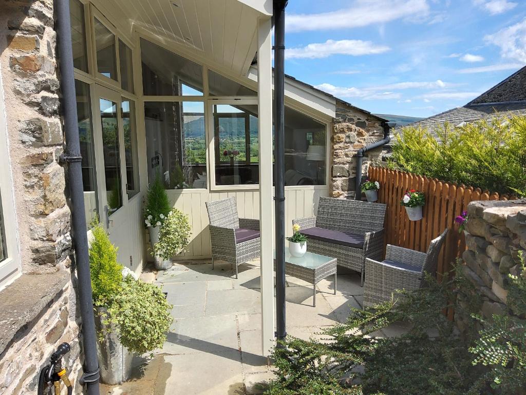 Hawkrigg Cottage, Barbon (updated prices 2025)