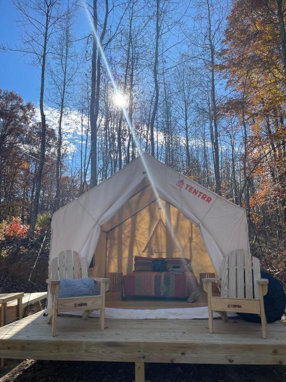Tentrr Signature Site - Tennessee Dreamin, Robbins (precios ...