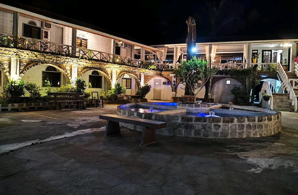 Sunbloom Beachfront Hotel and Restaurant, Sinabacan – Updated 2023 Prices