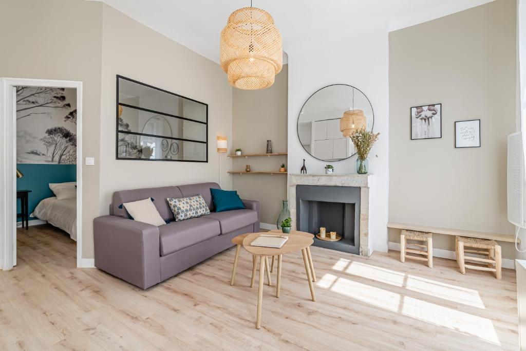 PLACE: Le soleil de Marseille s’invite dans ce T2, Marseille (updated ...