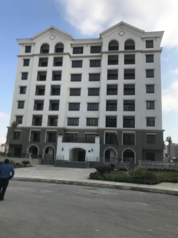 One-bedroom Apartment Celia Compound in New Capital شقة في سيليا طلعت ...