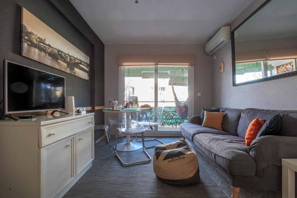 Vive los encantos de Sevilla en Triana, Seville (updated prices 2024)