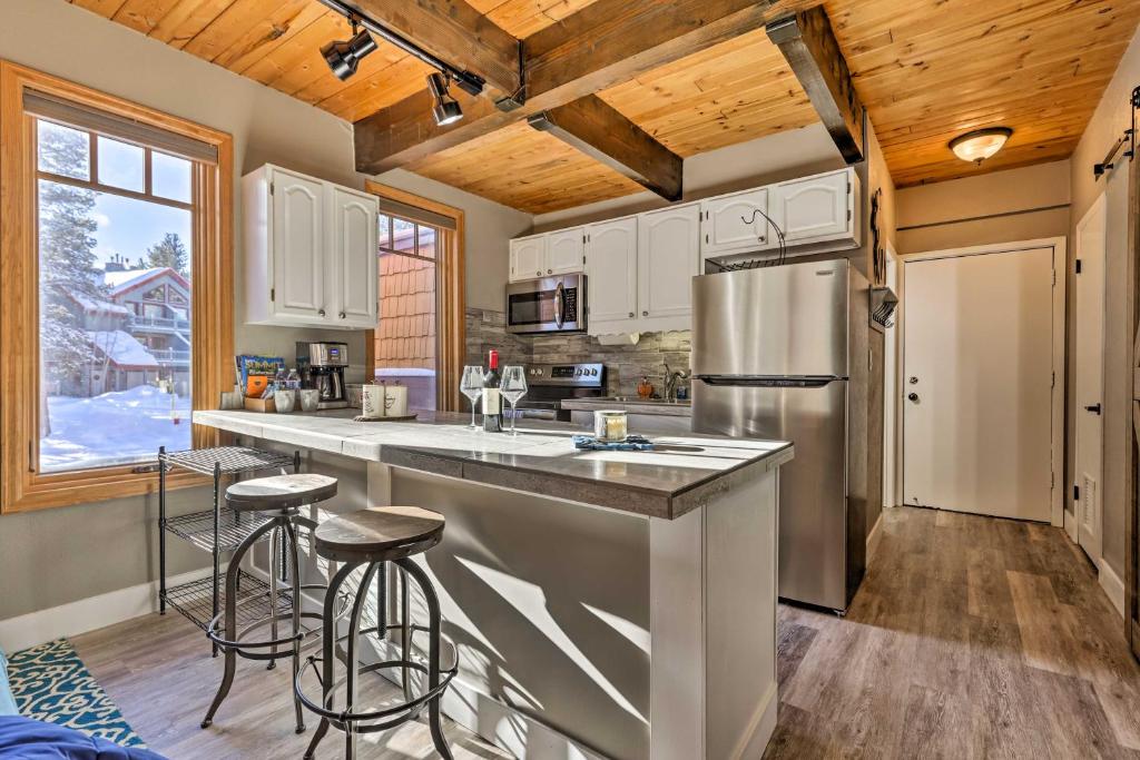 half Mi to Chairlift! Breck Condo with Hot Tub Access, Breckenridge ...