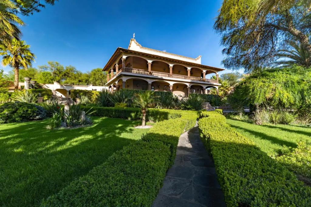 Paradisiaca Casa Las Palmas con Alberca Climatizada 5 suites, San Migel ...