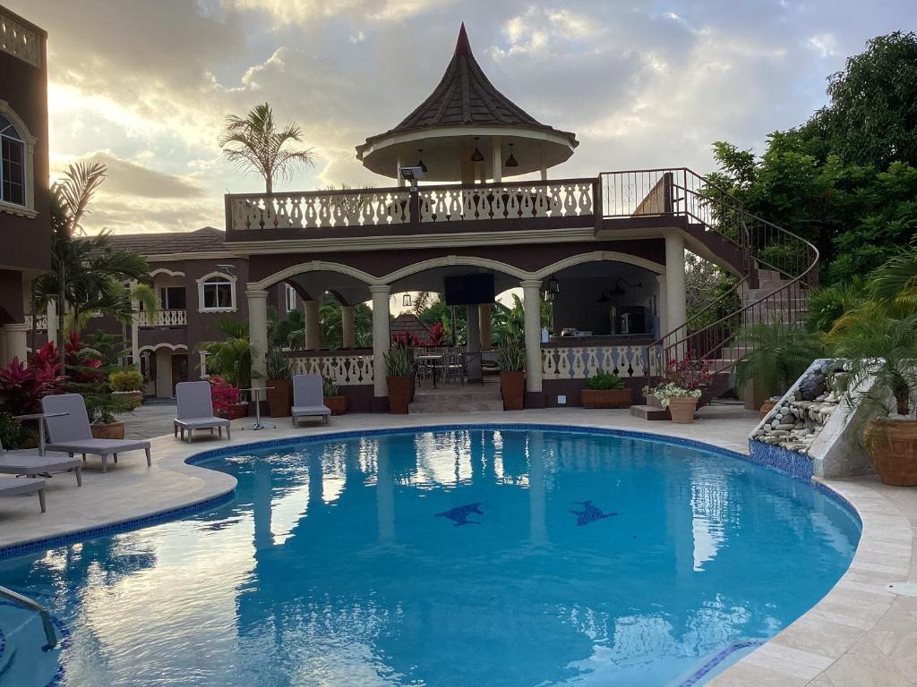 Vacation Villas Runaway Bay, Jamaica - Booking.com
