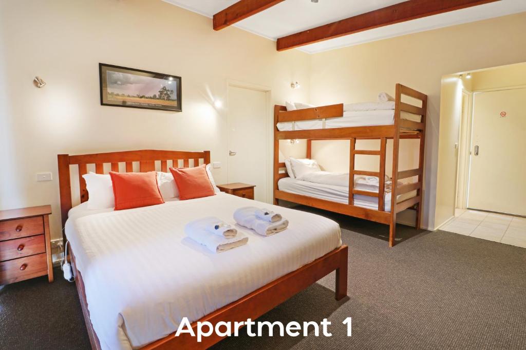 Off Mountain Accommodation, Merrijig (updated prices 2025)