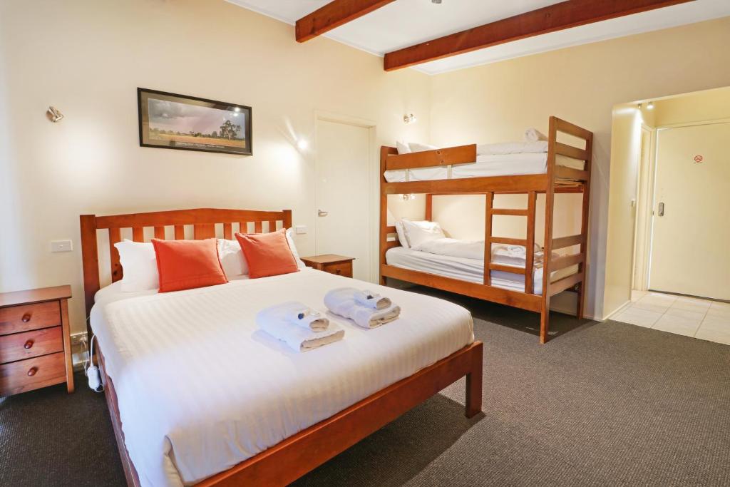 Off Mountain Accommodation, Merrijig (updated prices 2025)