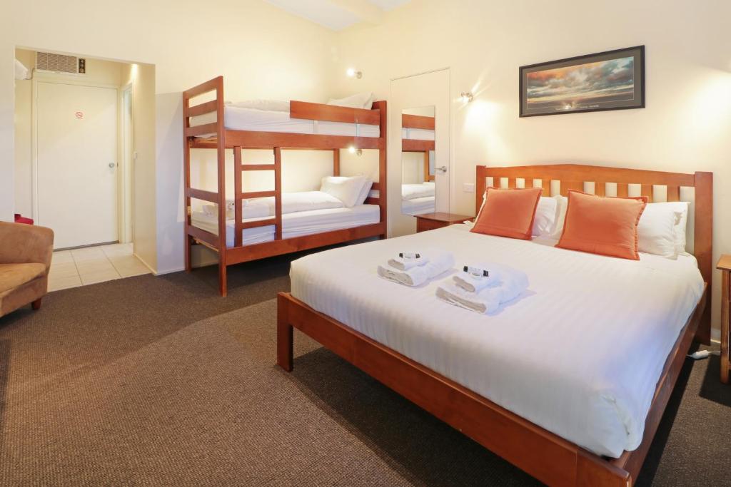 Off Mountain Accommodation, Merrijig (updated prices 2025)