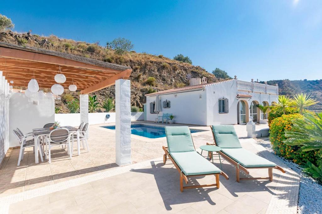 VillaVista mit Meerblick und privatem Pool, Málaga (aktualisierte ...