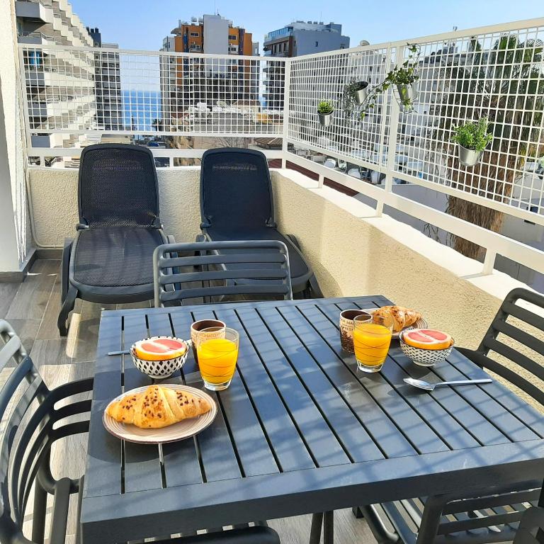 Sea Breeze Central, 2bed, Limassol (updated prices 2026)