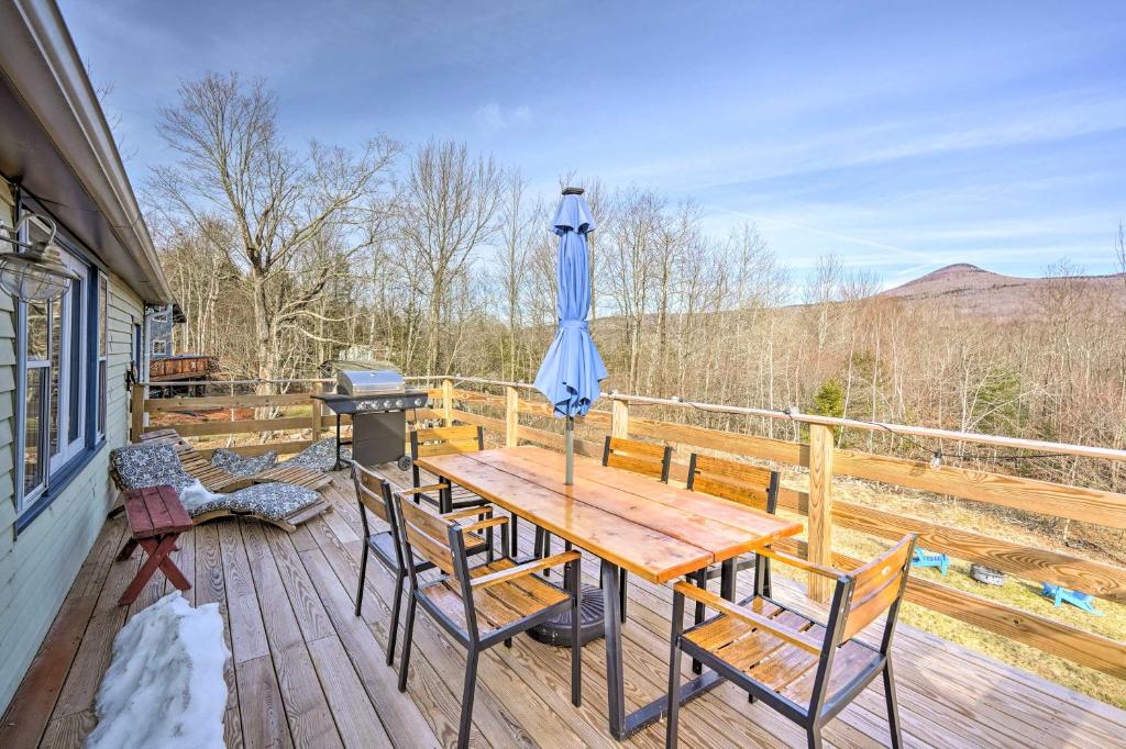 Catskills Cottage with Deck, 7 Mi to Hunter Mtn, Elka Park (updated ...