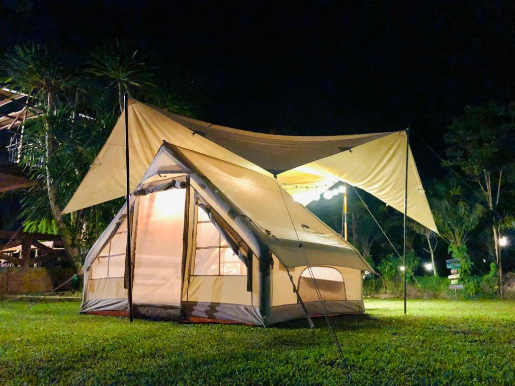 Backyard Glamping&Cafe’ Palian, Ban Palian (3) (updated prices 2025)