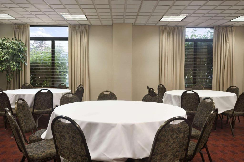 Wingate by Wyndham Chicago Schaumburg, Schaumburg (updated prices 2025)