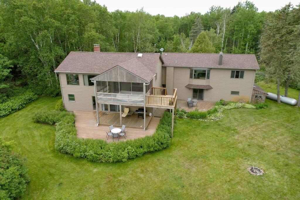 Bark Point Retreat, Herbster (updated prices 2025)