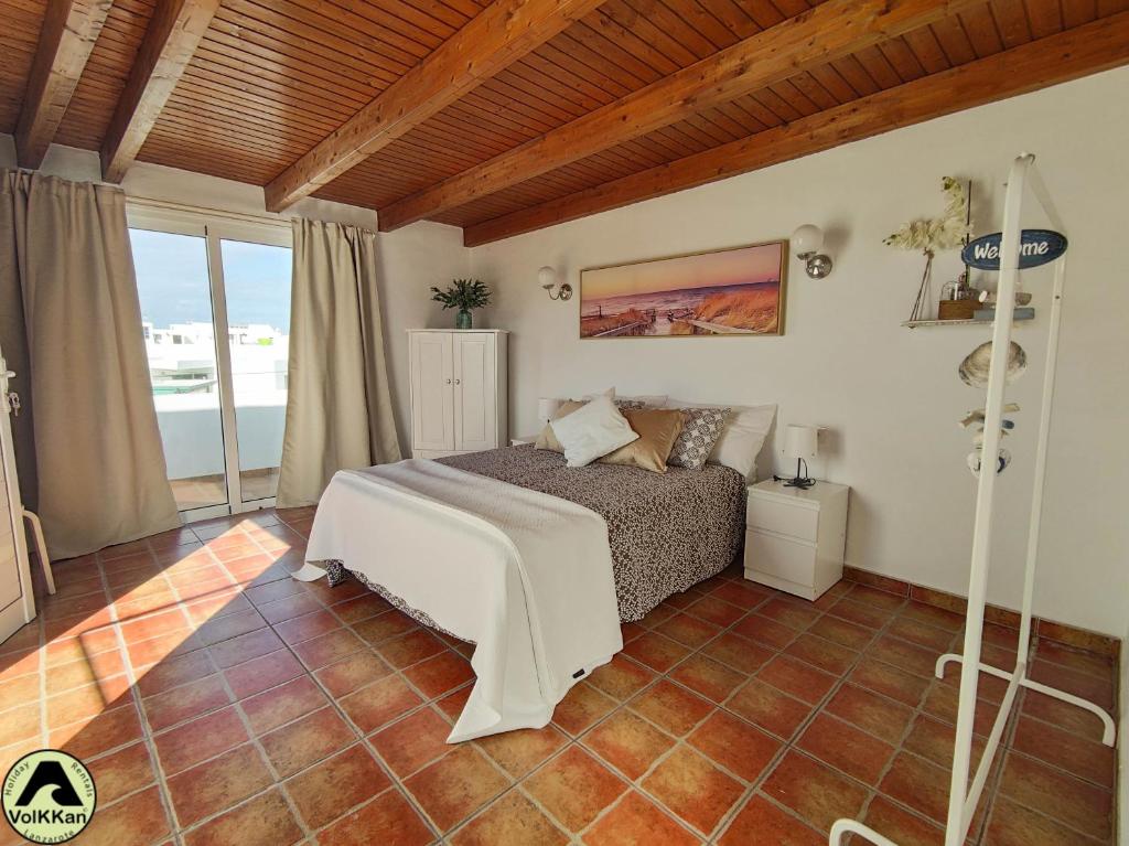 VolKKanrentals SunBeam House, Famara (updated prices 2026)