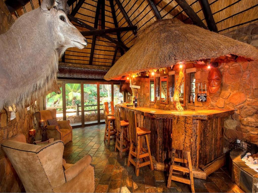 Ehlathini Game Lodge, Marken (updated prices 2024)