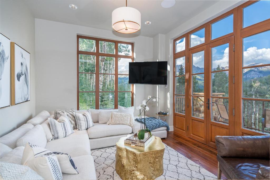 Villas at Cortina 1 by Alpine Lodging Telluride, Telluride (updated ...