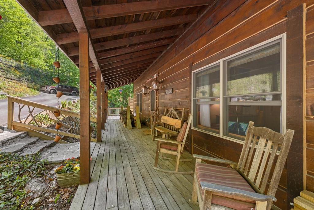 UNLIMITED GOLF access Wolf Laurel Country Club, Swiss (updated prices 2024)